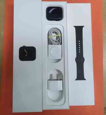 Buy Used & Refurbished Android Watches & Apple Watches Online in India