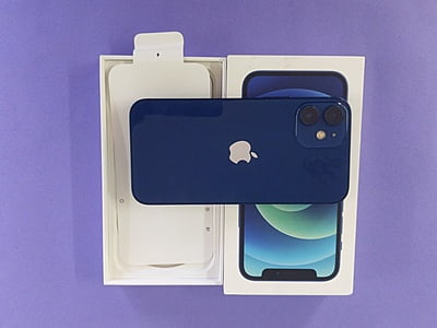 Buy Refurbished & Second Hand Apple iPhone 12 Online