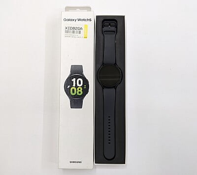 Buy Refurbished, Second Hand & Used Smart Watch | Sahivalue